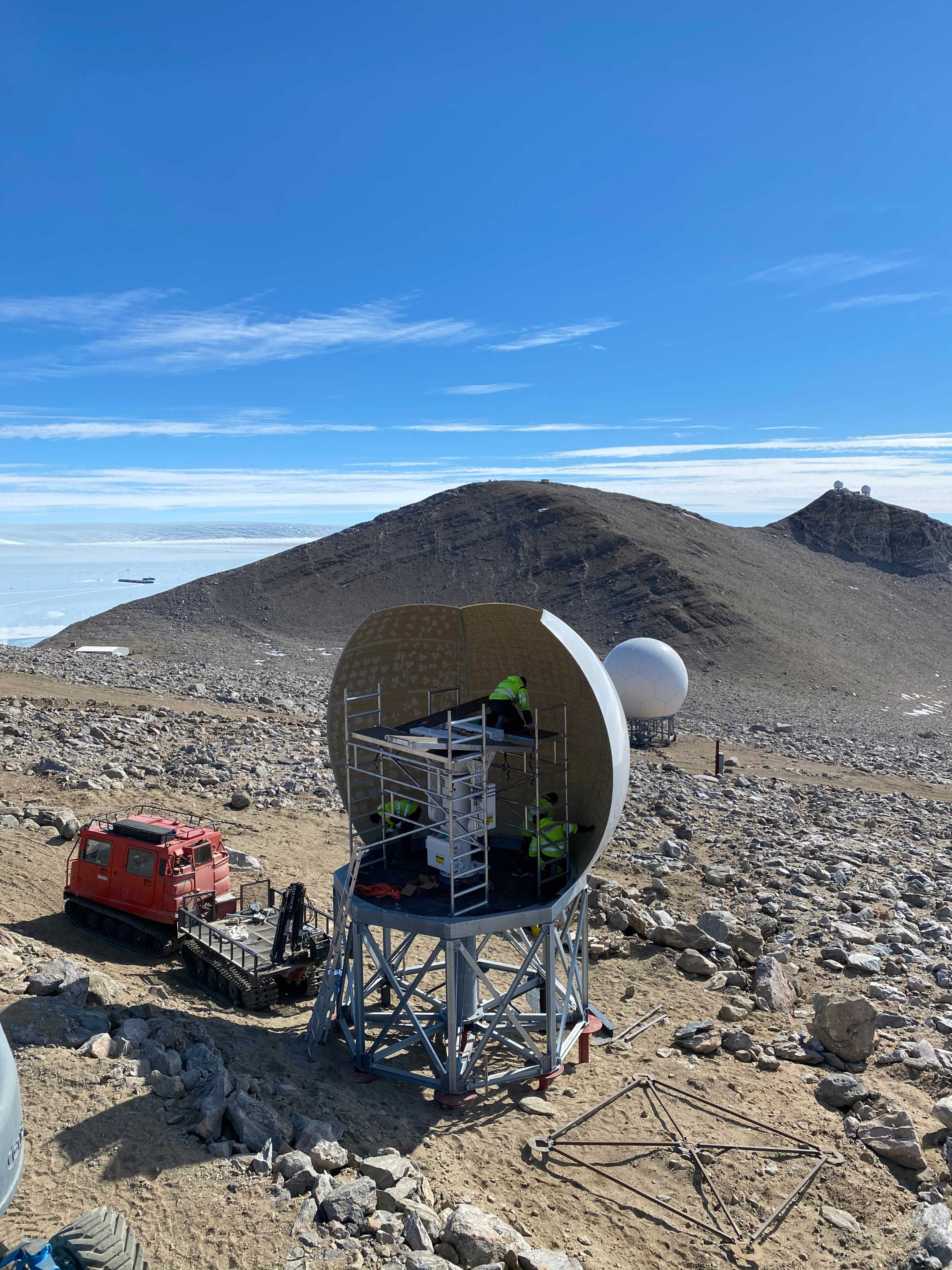 New KSATlite Ka-band antenna operational in Antarctic Troll Station ...