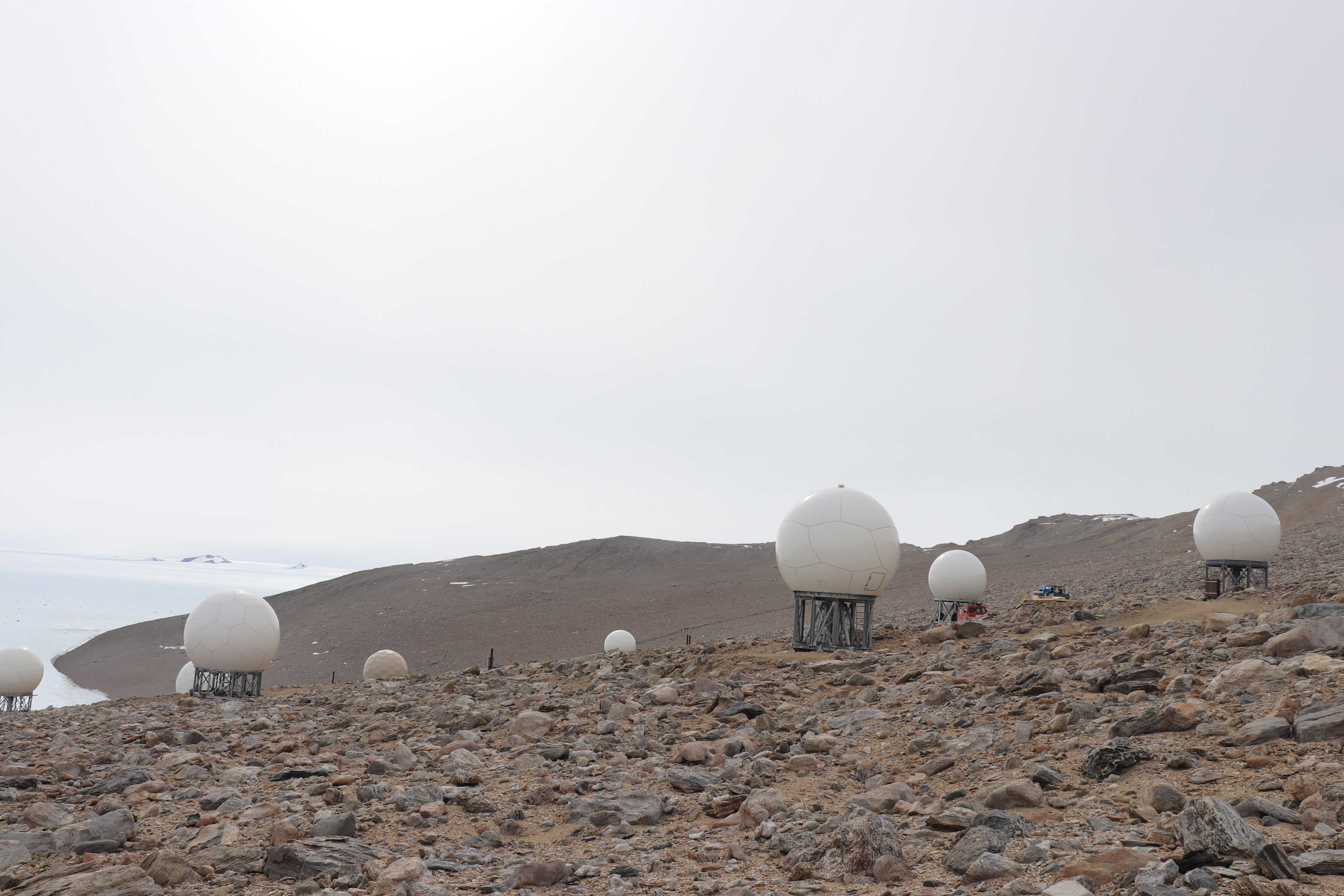 New KSATlite Ka-band antenna operational in Antarctic Troll Station ...